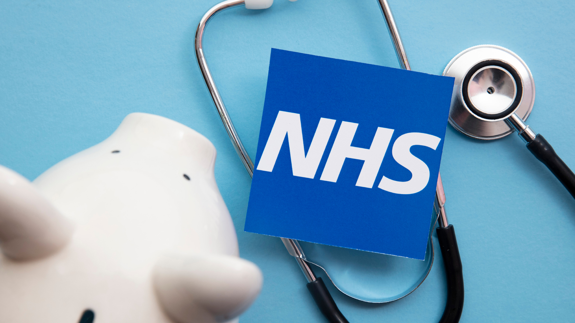 Dental implants and NHS: are they available?